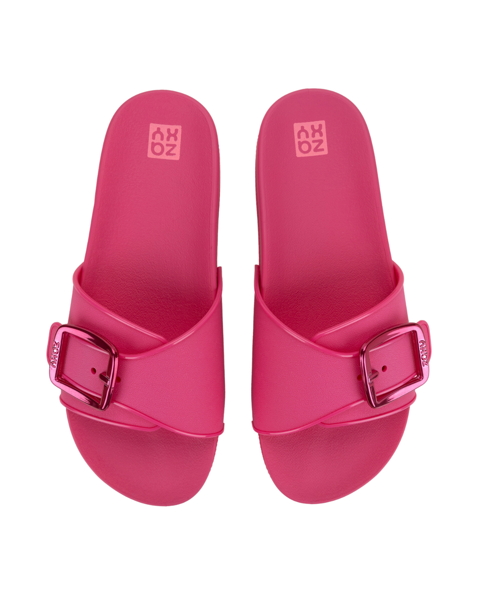 ZAXY HUG SLIDE AD – Zaxy